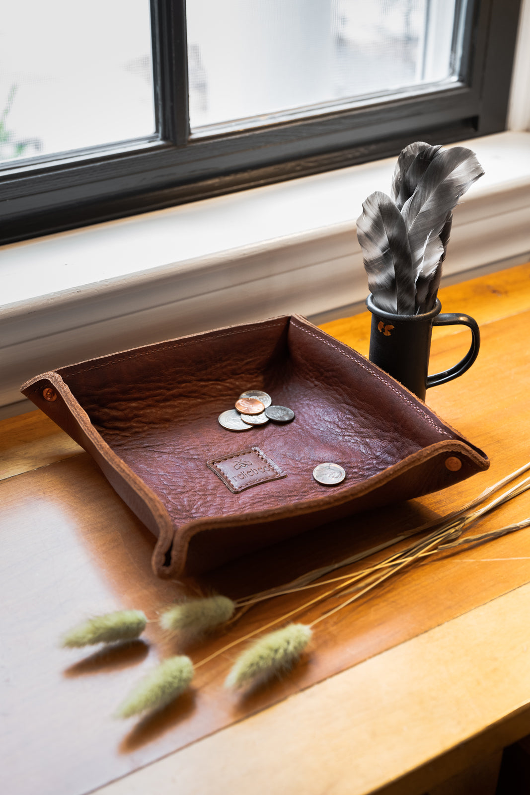 Catch All Tray - Leather Valet Tray with Brass Rivets | Rellebee